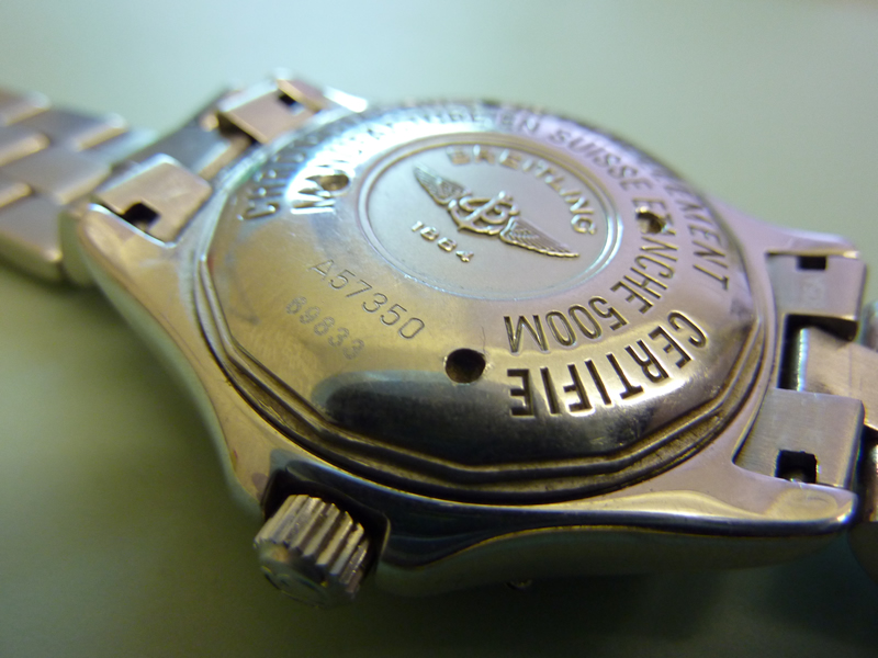 Breitling Colt Oceane. The back is damaged! – watchFIX.com
